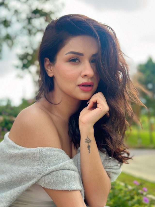 New Fresh Blooming Look Of Avneet Kaur